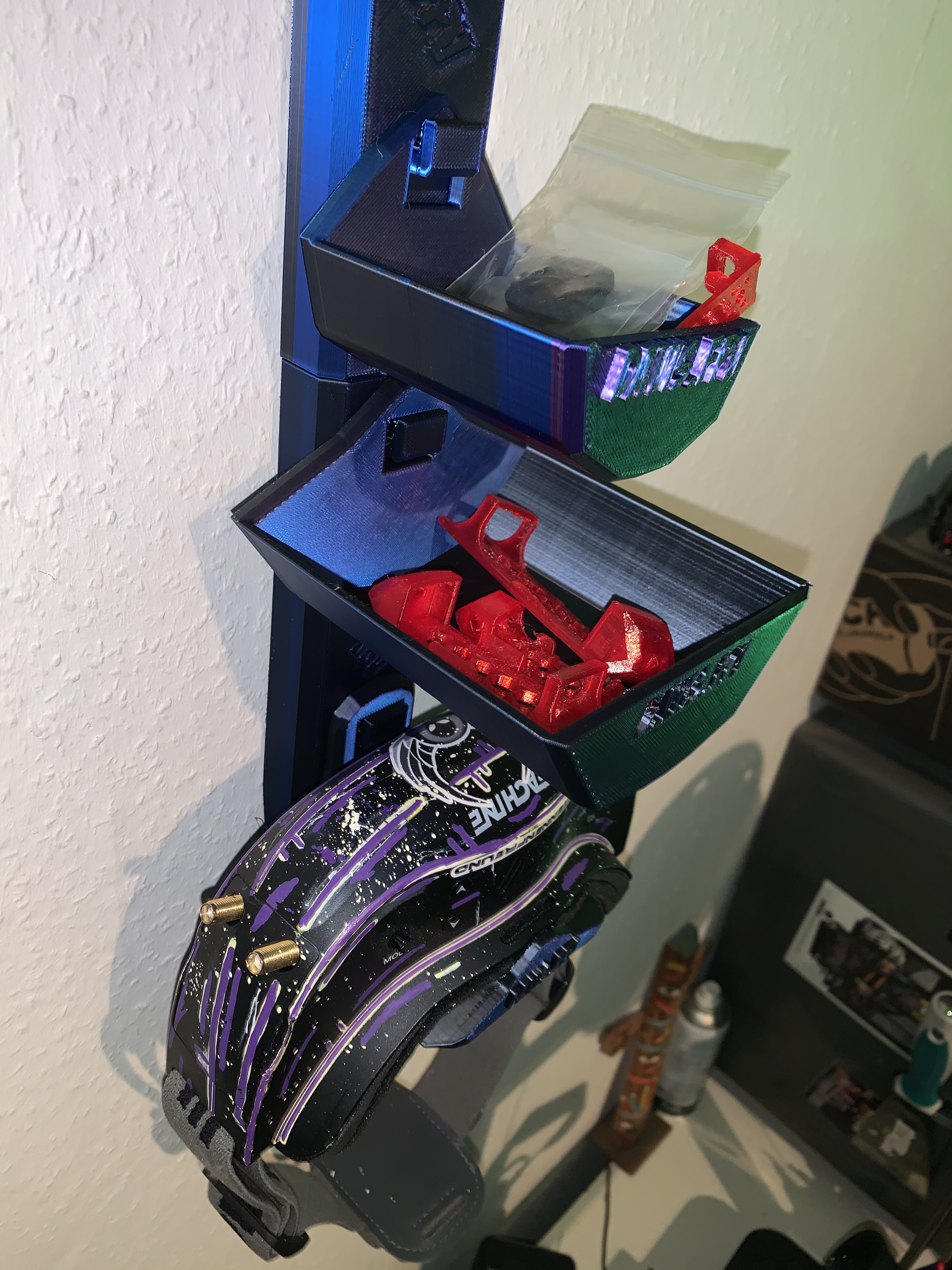 Modular FPV quadcopter wall mount system by Davis_FPV - Thingiverse